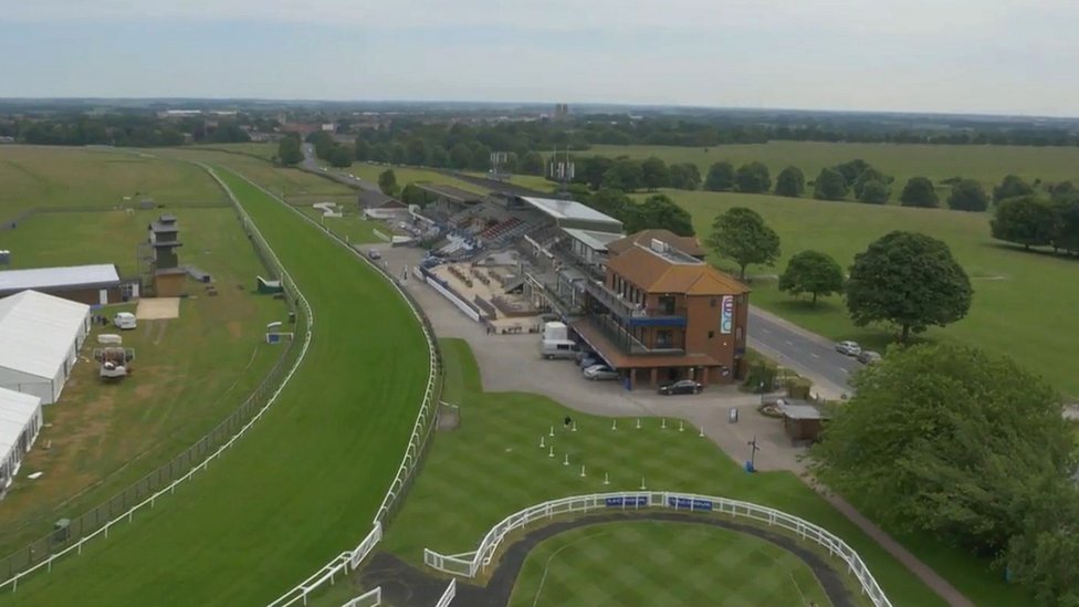 Beverley racecourse new grandstand planned - BBC News