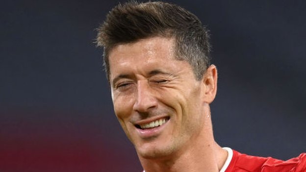 Lewandowski Serious Face