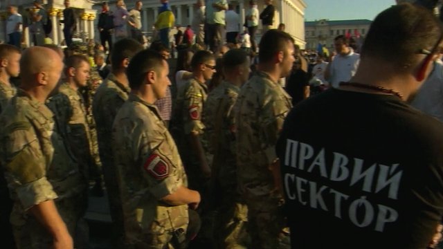 Right Sector militia: Symptom of Ukraine's unfinished revolution - BBC News