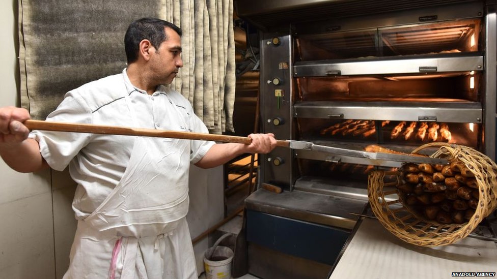 Unesco: French baguette-making has been recognised - CBBC Newsround