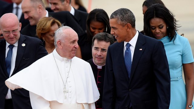 Pope Francis greeted by President Obama as US tour begins - BBC News
