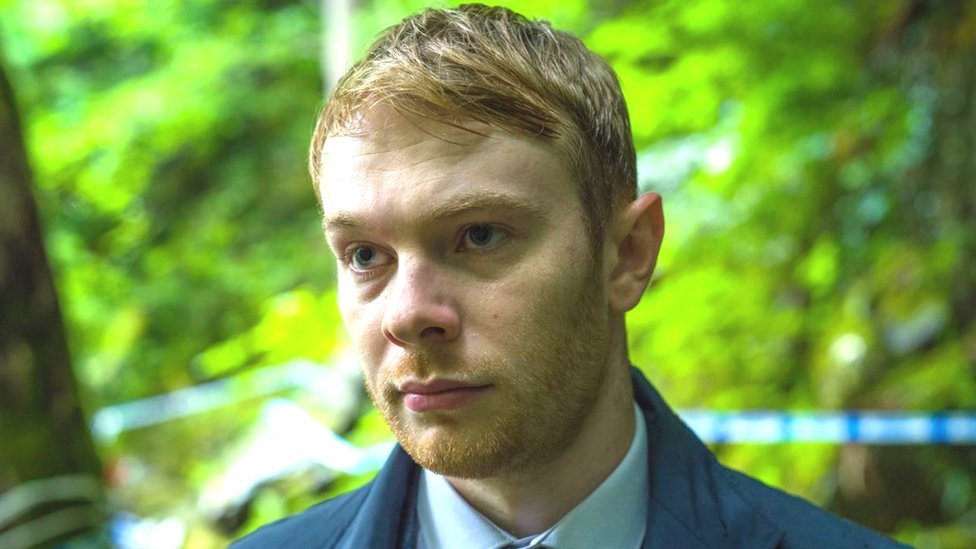 Ateb y Galw: Yr actor Sion Alun Davies - BBC Cymru Fyw