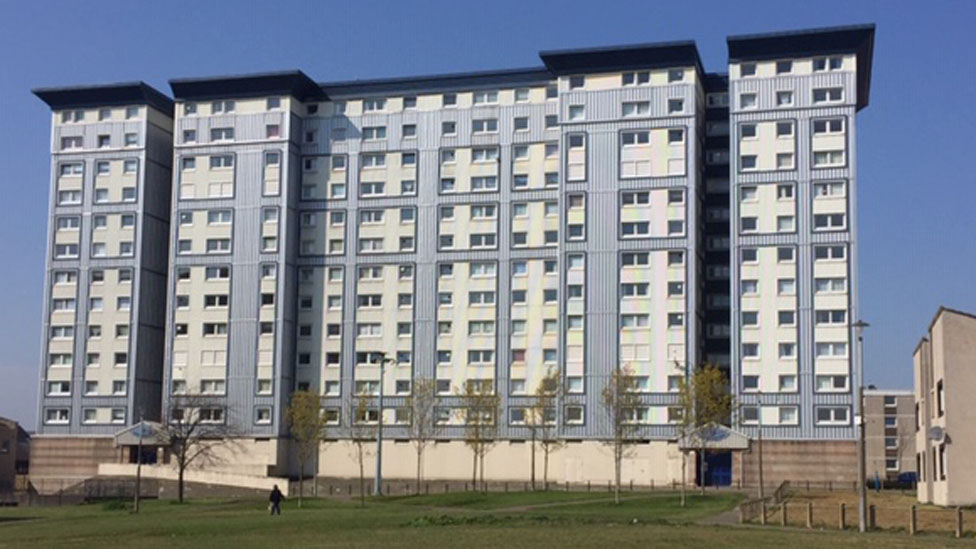 Man arrested over Wester Hailes fatal window fall - BBC News