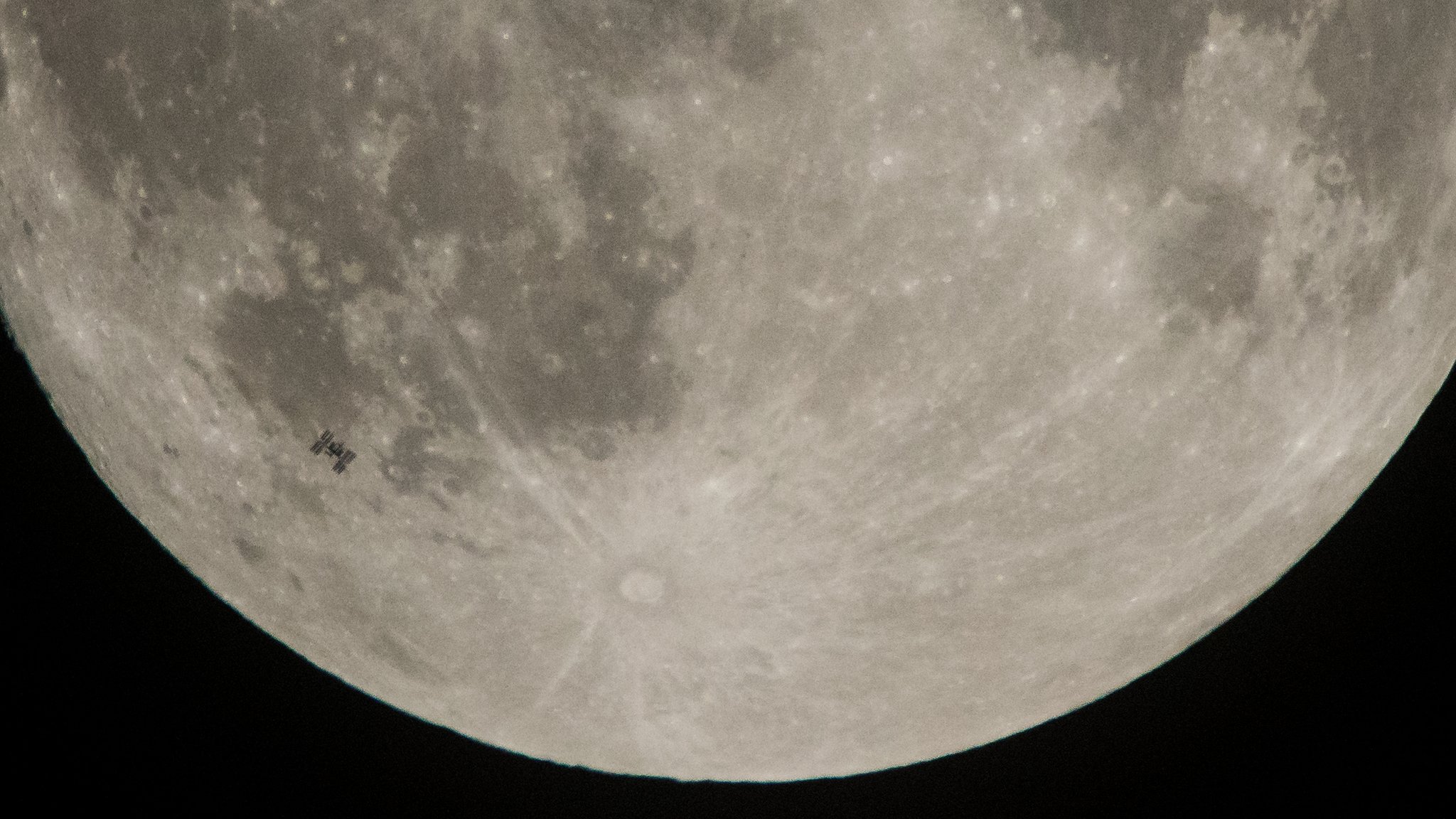 Moonquakes are causing the moon to shrink over time - CBBC Newsround