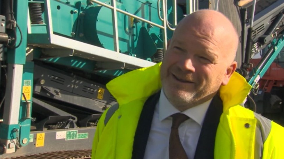 Nuclear industry 'to bring £50bn' to South West - BBC News