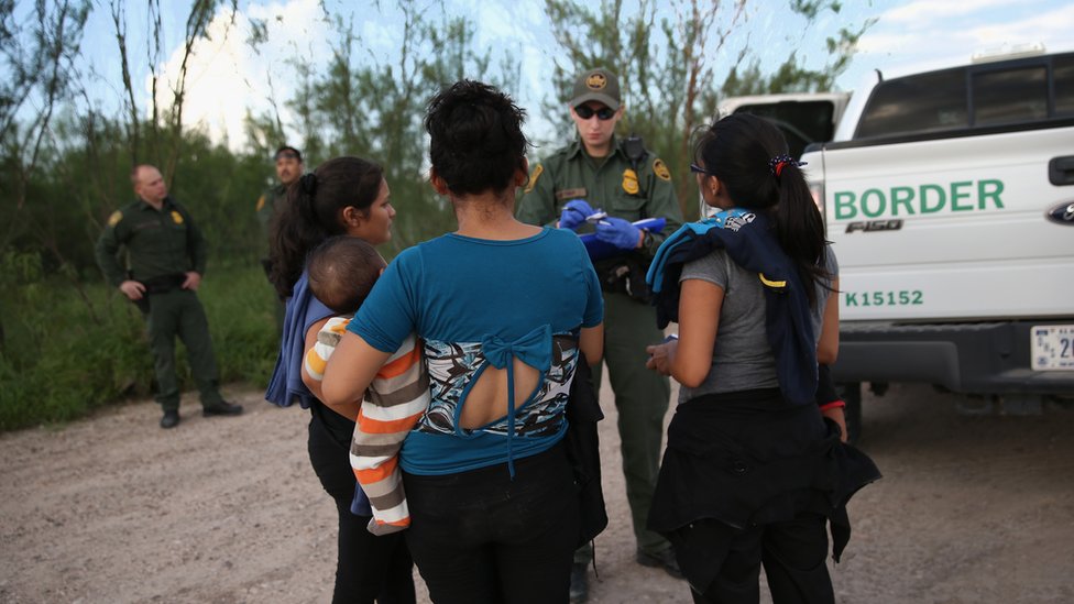 La polémica detención de Rosa María, la niña indocumentada puesta en ...