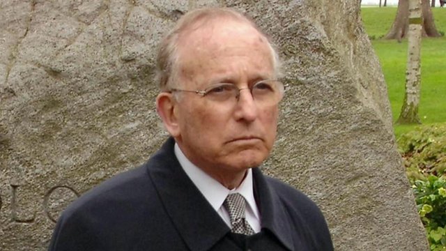Lord Janner 'misled inquiry' over link with abuser Frank Beck - BBC News