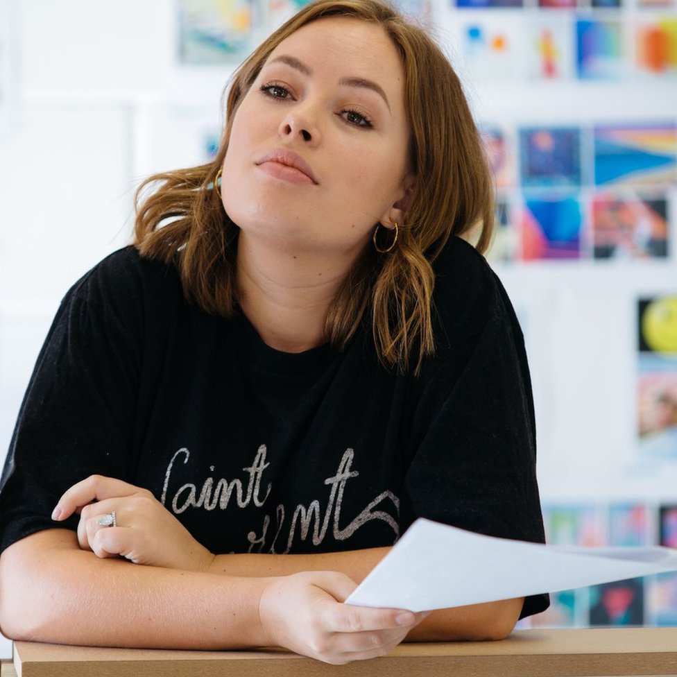 Tanya Burr's 'daunting' move from YouTube to acting - BBC News