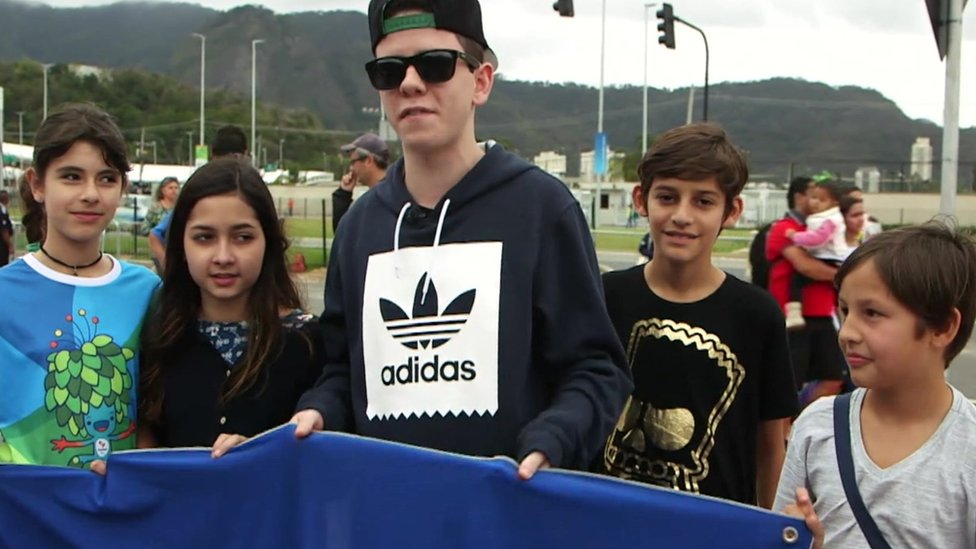 'I skipped school today' - children embrace Paralympics - BBC News