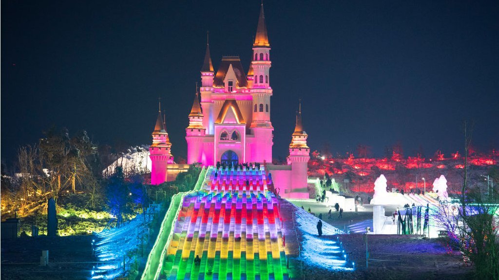Check out the world's longest multi-coloured ice slide! - CBBC Newsround