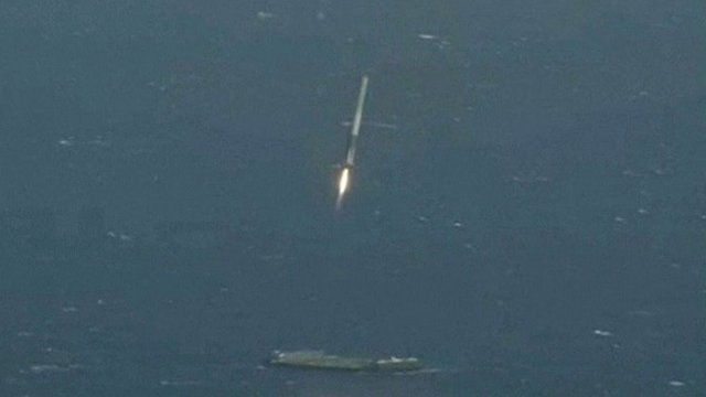 Rocket lands on drone ship - BBC Newsround