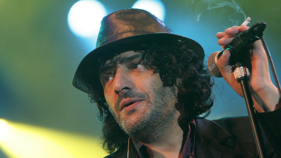 Algerian singer Rachid Taha dies aged 59 in Paris - BBC News
