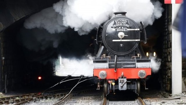 Flying Scotsman to 'fly' again after 10 year restoration - BBC News