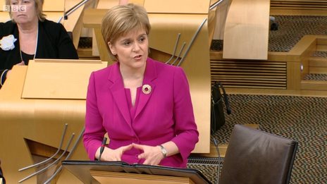 BBC News - First minister's questions