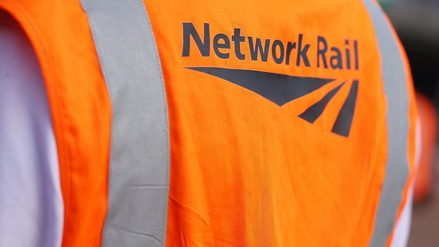 Network Rail privatisation 'not ruled out' - BBC News