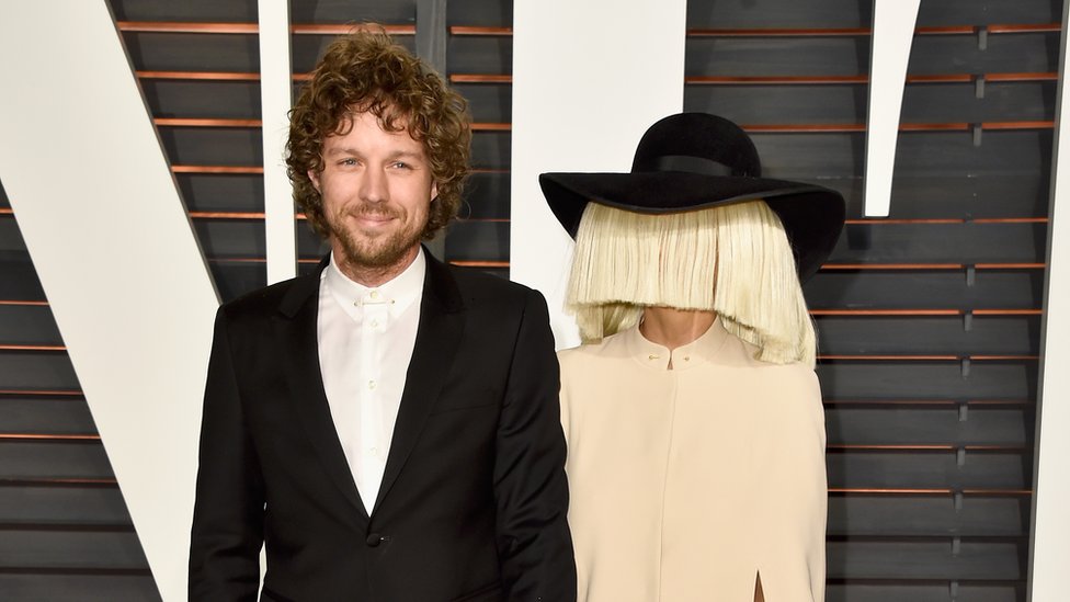 Sia splits from her husband after two years of marriage - BBC News