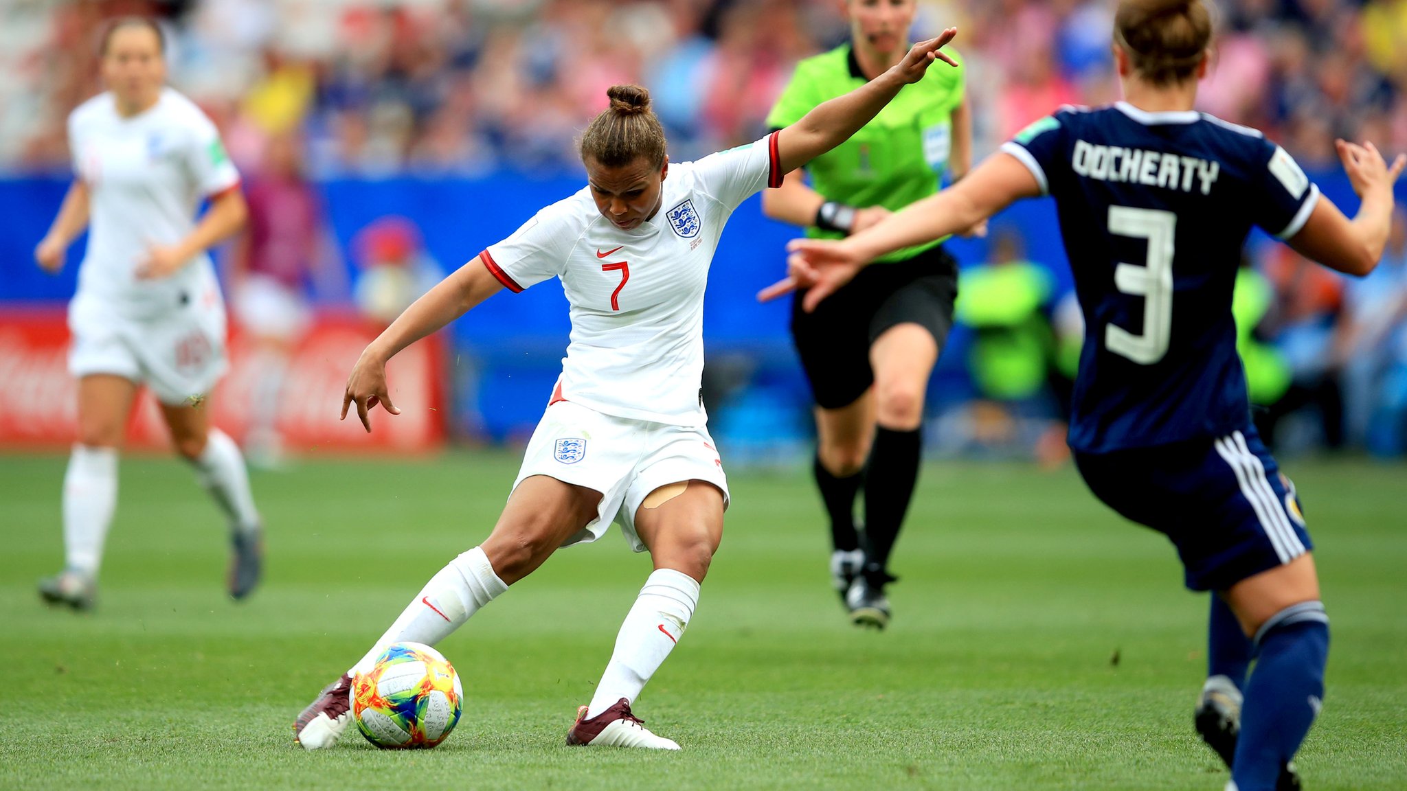 Women's World Cup 2019: England beat Scotland 2-1 - CBBC Newsround