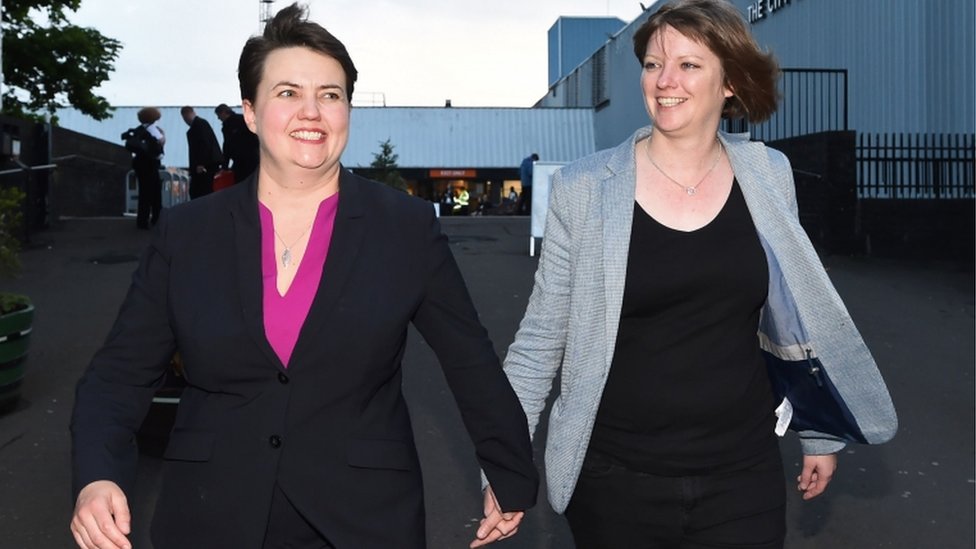 Ruth Davidson given DUP gay rights assurance - BBC News