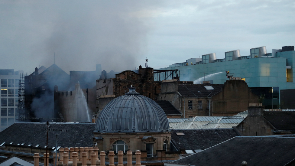 Glasgow art school fire: Sturgeon says blaze is 'heartbreaking' - BBC News