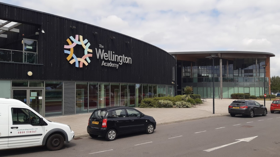 Wiltshire and Hampshire teacher banned for sex remarks to pupils and ... Wiltshire and Hampshire teacher banned for sex remarks to pupils and ...