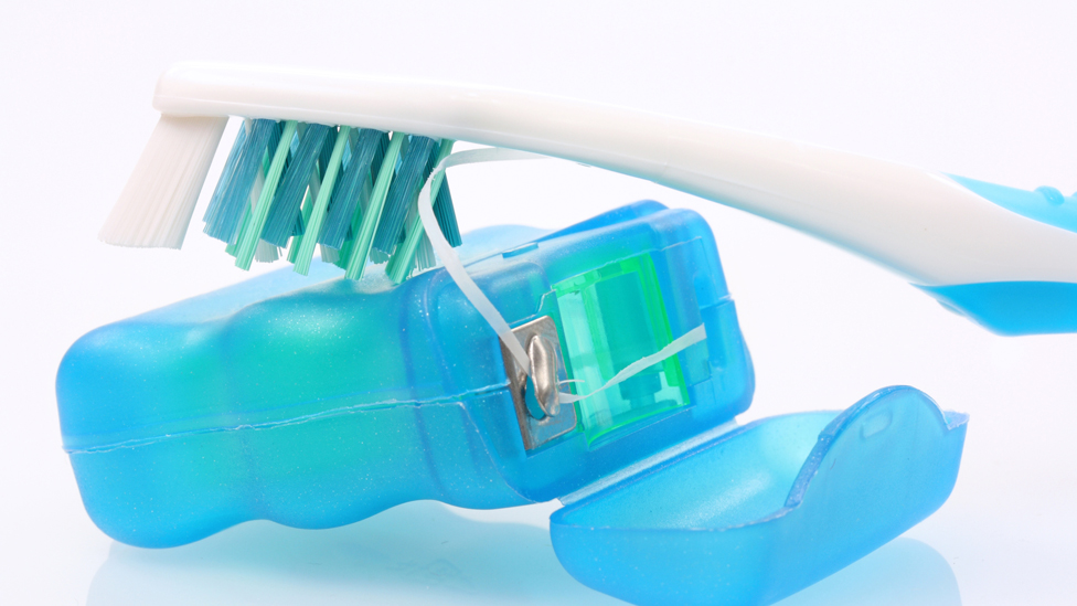 ¿Realmente sirve para algo utilizar hilo dental? | Salud | W Radio Colombia