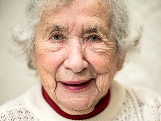 Alemania nazi: la terrible historia de las mujeres que se convirtieron ...